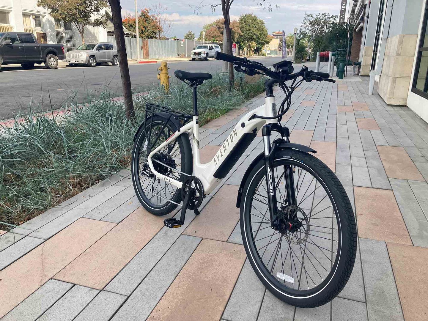 Aventon Level.2 Step-Through Review | Cycle Volta